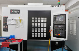 CNC TAIKAN MILLING MACHINEWITH FANUC CONTROLLER - Arrow HGF